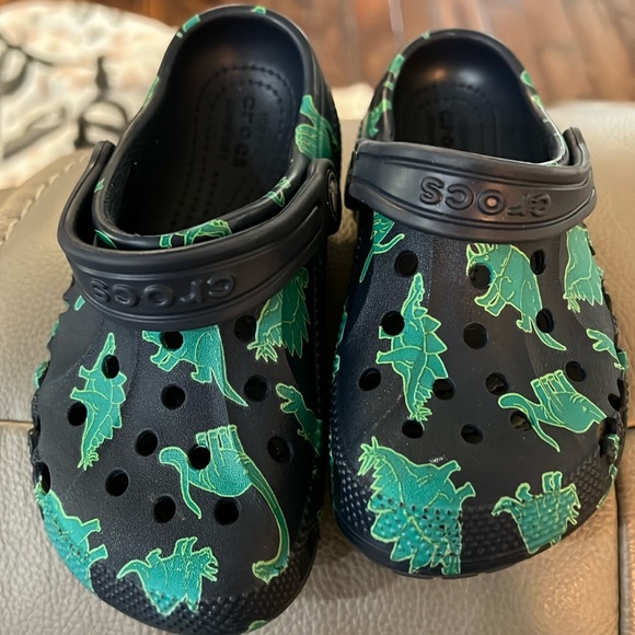 CROCS | Shoes | Crocs Dinosaurs Blue Green Unisex | Poshmark